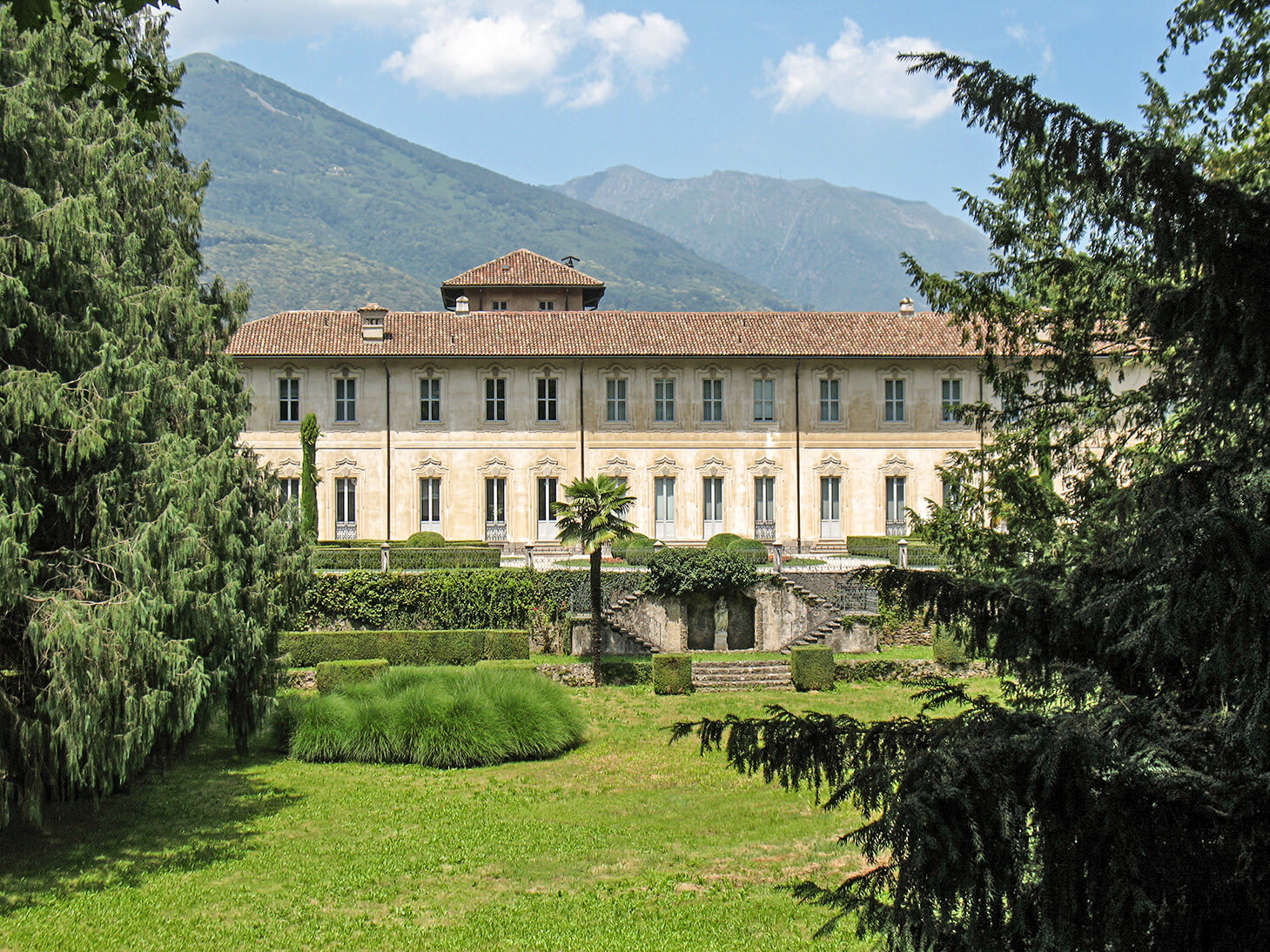 Lugano - die bezaubernde Villa Negroni an der Buslinie 5 - Linie 5